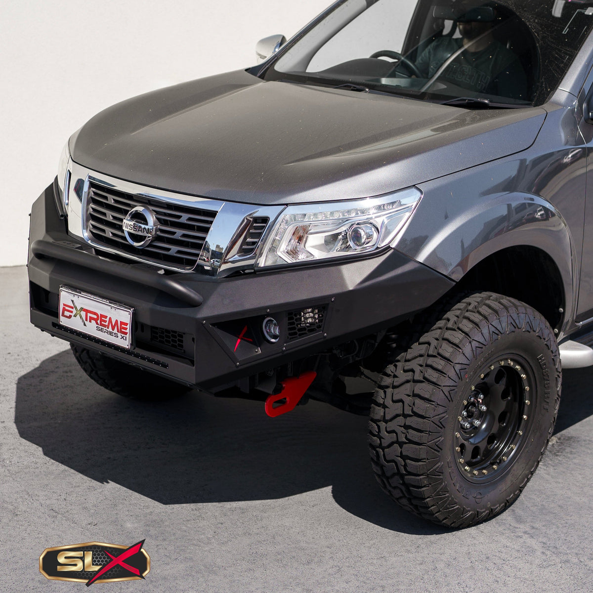 SUITS NISSAN NAVARA NP300 BLACK POWDER COAT- EXTREME SERIES BULLBAR- G ...
