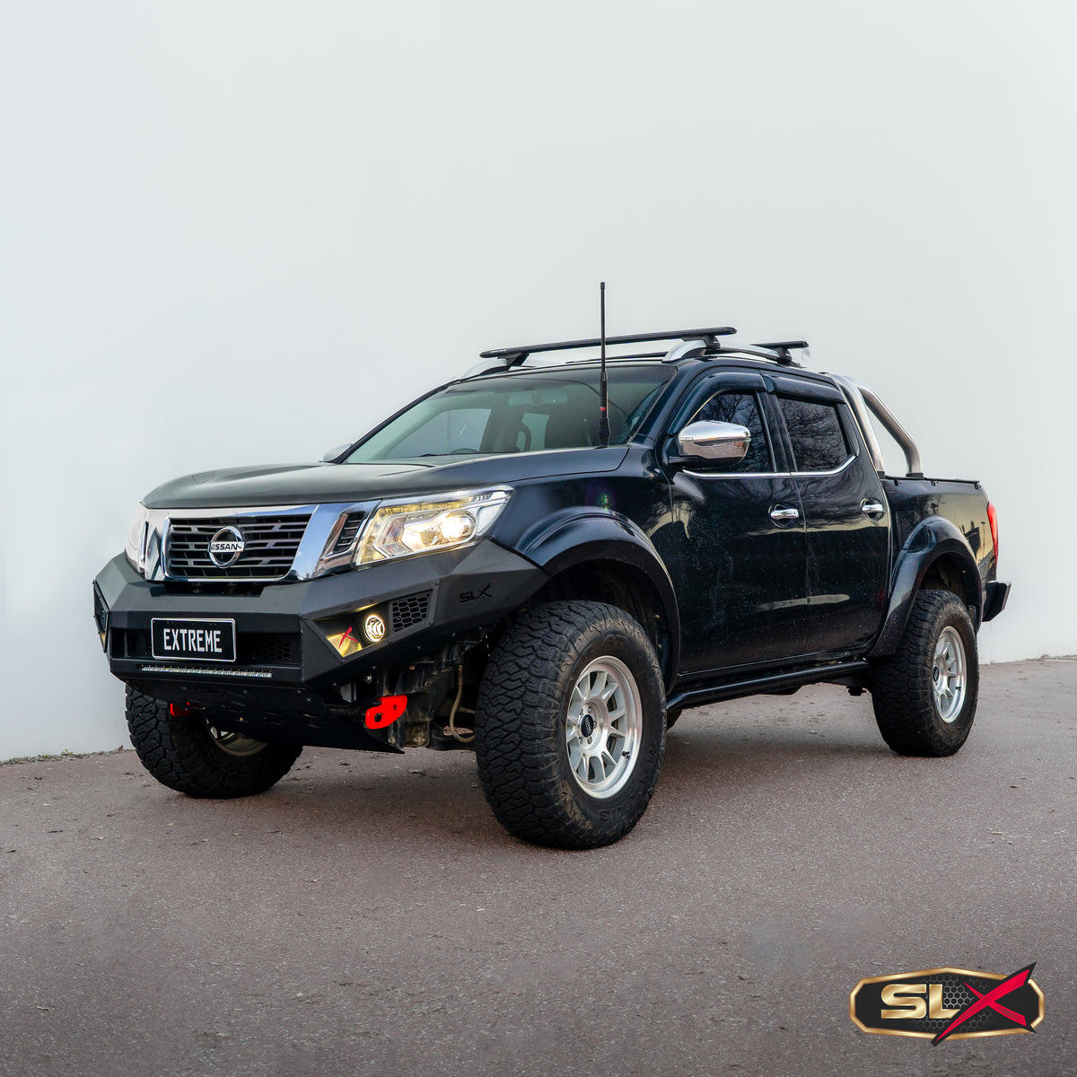 SUITS NISSAN NAVARA NP300 BLACK POWDER COAT- EXTREME SERIES BULLBAR- G ...